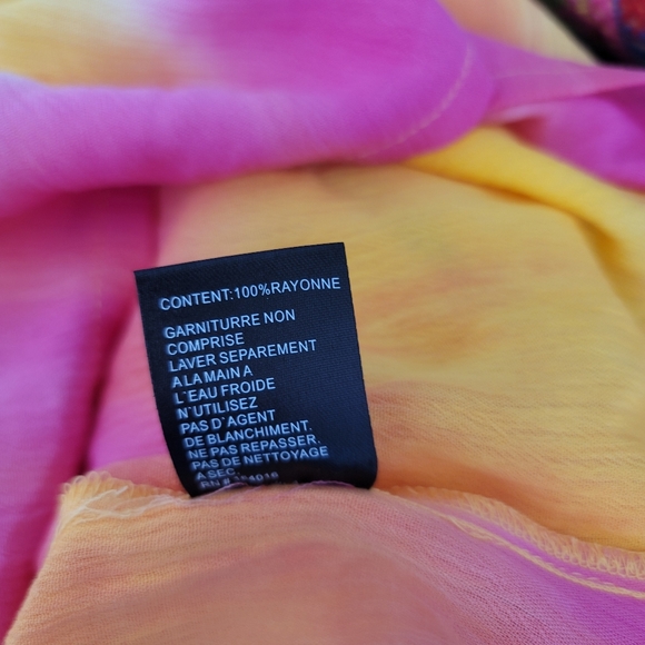 Calessa | Tops | Calessa Vneck 34 Sleeve Crinkle Tie Dye Embroidered ...